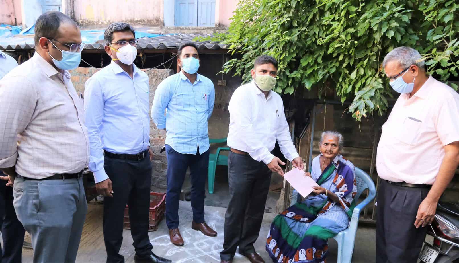 6000 booths, strict COVID protocol, 80-plus to vote at home: District ...