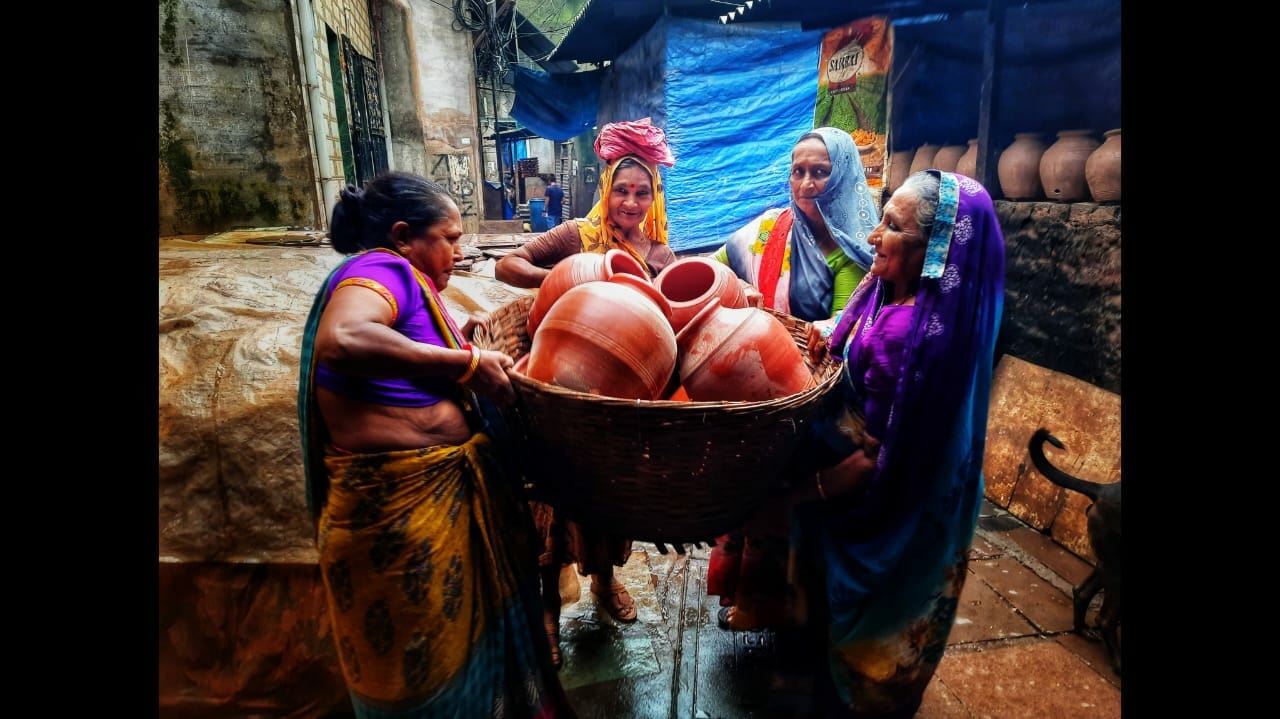 Photo essay: "Araam" season in Dharavi's Kumbharwada as potters cope ...