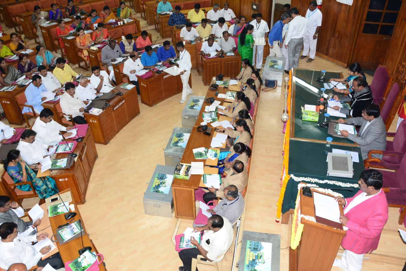 Unable to meet revenue targets, BBMP relies on grants - Citizen Matters