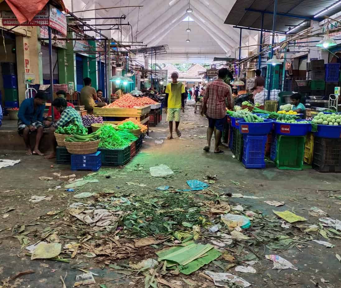 What makes it hard to manage waste in the Koyambedu market? - Citizen ...
