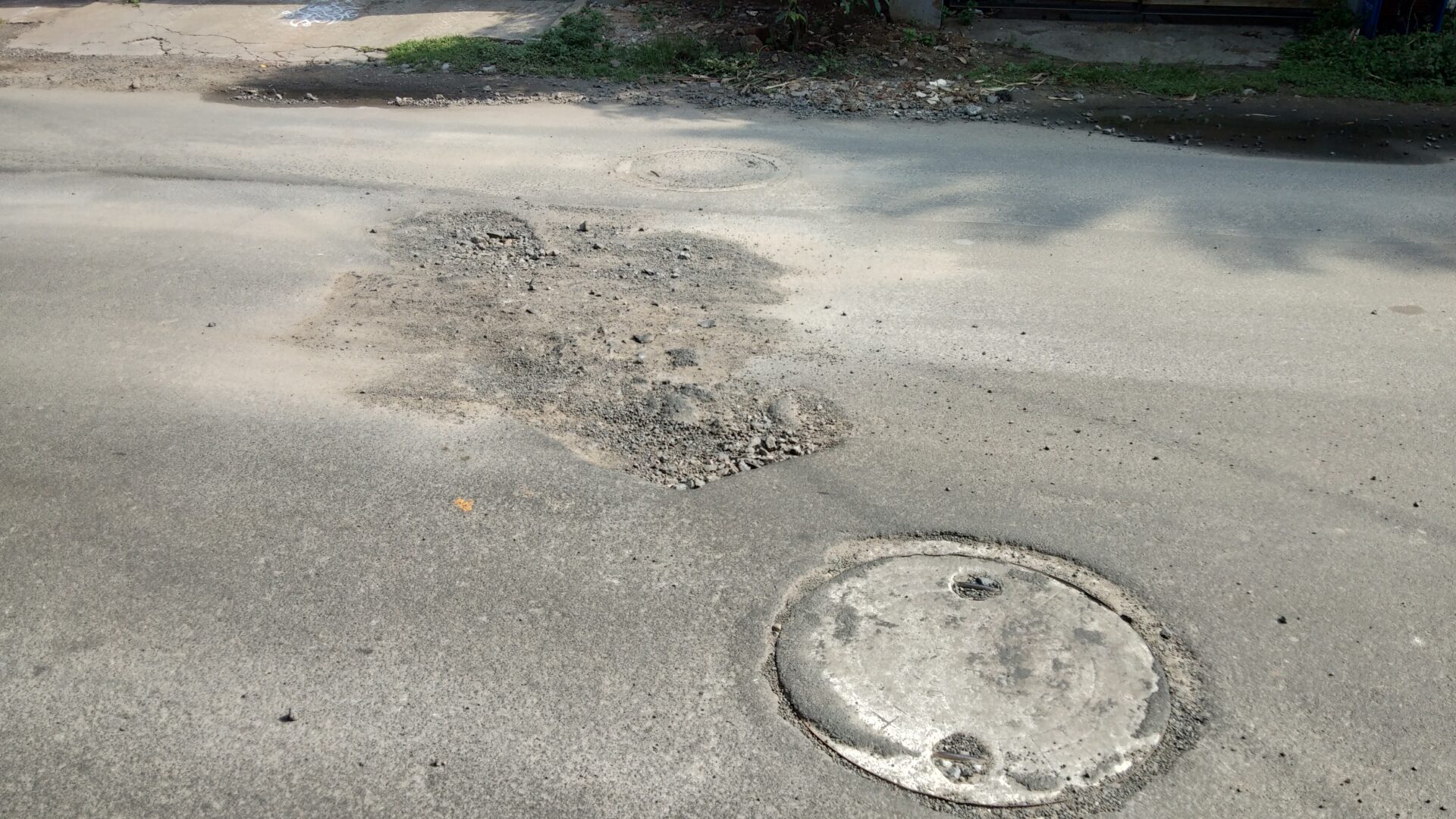 Road cut damage leaves Thiruvanmiyur road without warranty - Citizen ...
