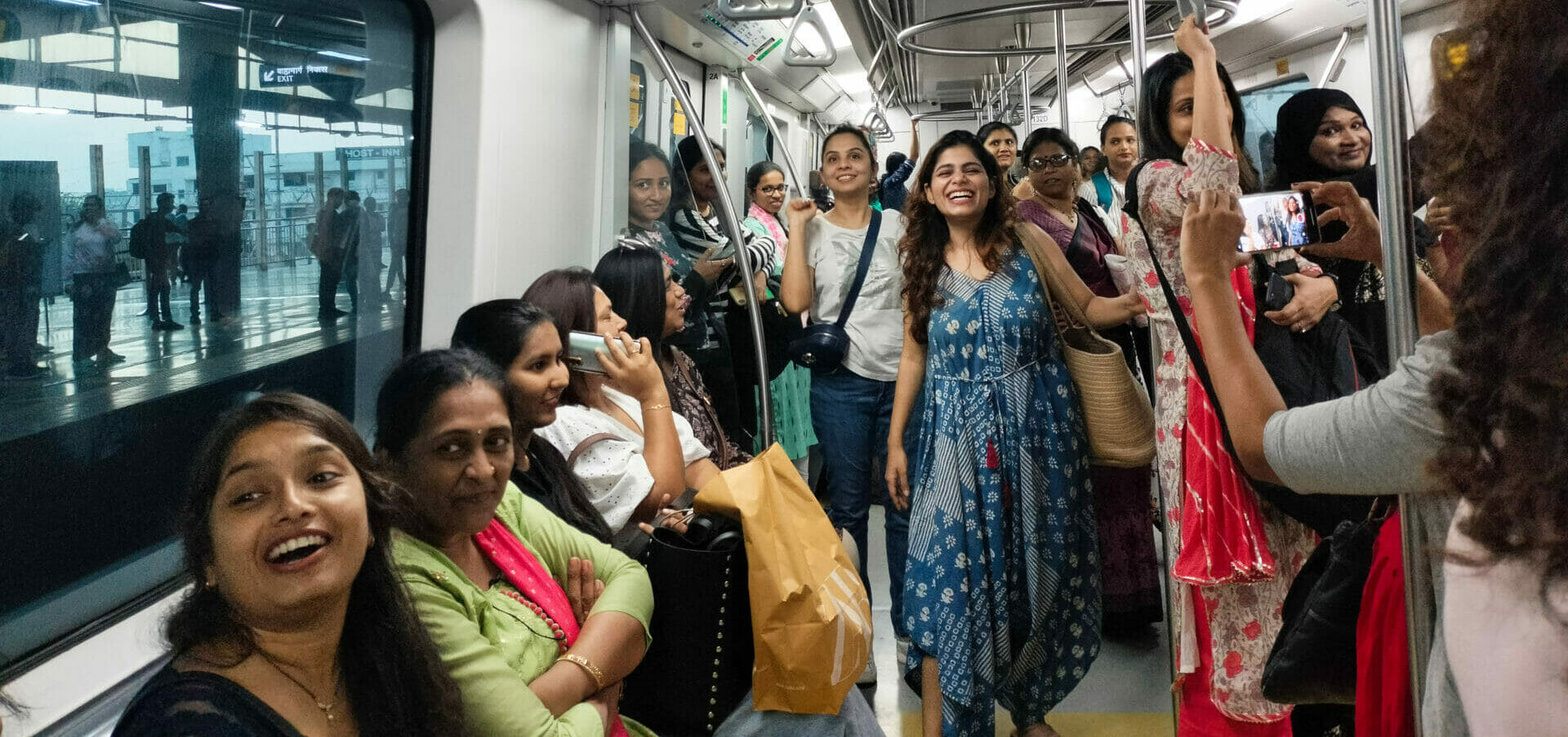 Antakshari in the metro: A novel approach to women’s ownership of public spaces - Citizen Matters
