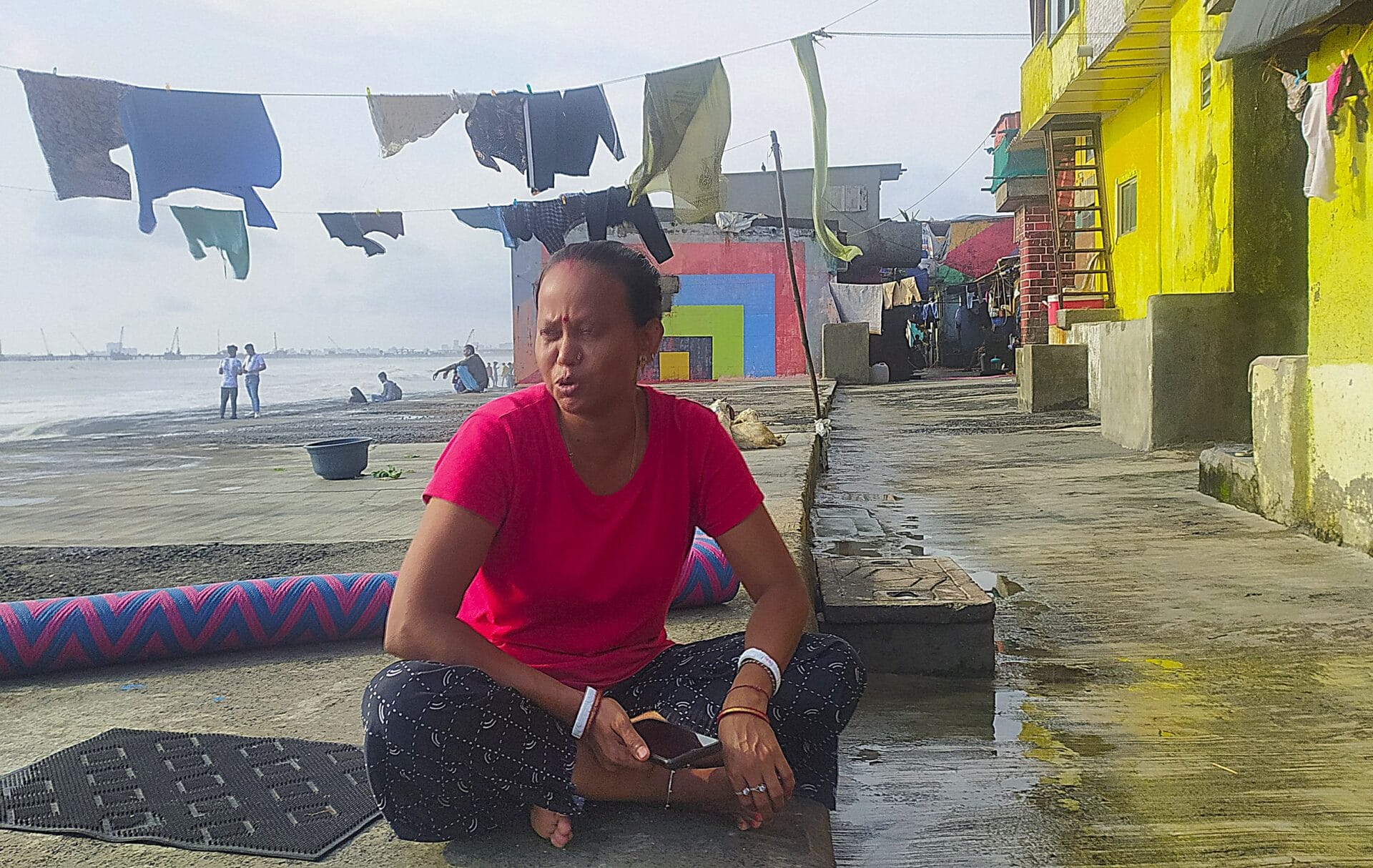 Surviving the monsoon: Life in Mumbai's coastal settlements - Citizen ...