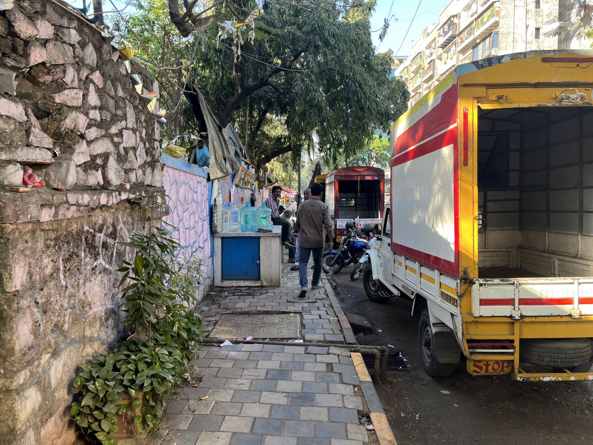 Rating Mumbai's walkability: Which neighbourhood came out on top ...