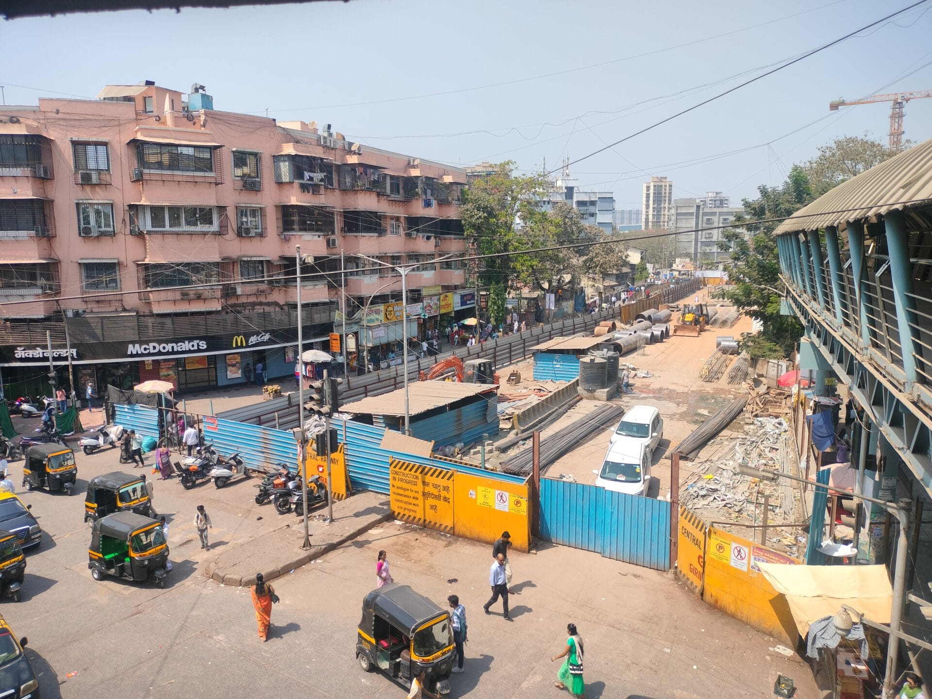 Sion overbridge, a stalled project